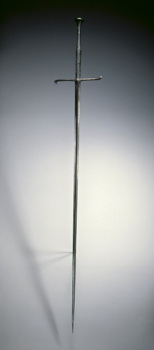 Swords Used By Medieval Knights: Types, History, And Battle Use ...